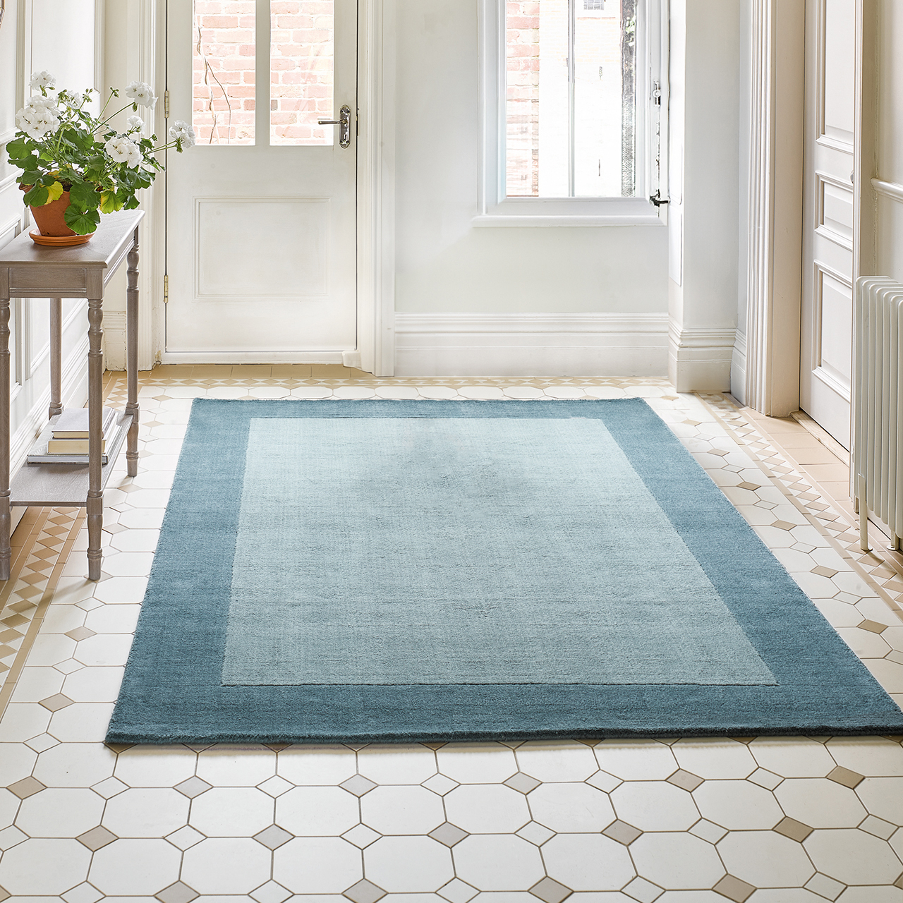 80 x 150cm | Borders Pure Wool Rug | Scott's of Stow