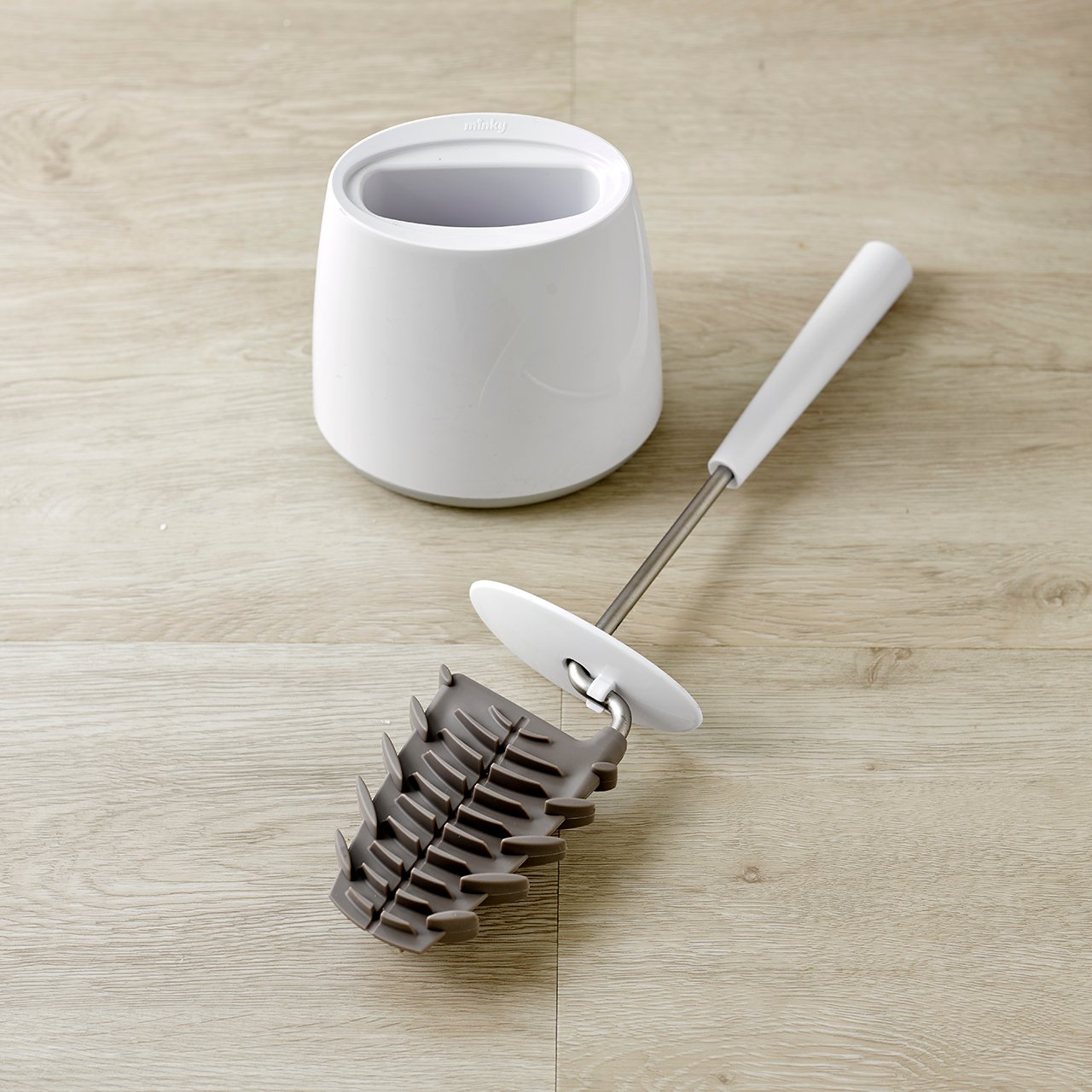 Easy Clean Toilet Brush | Scott's of Stow